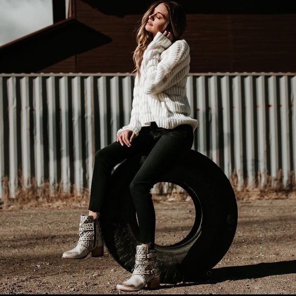Freebird by Steven | Shoes | Freebird Cato Midcalf Cream Leather Boot ...